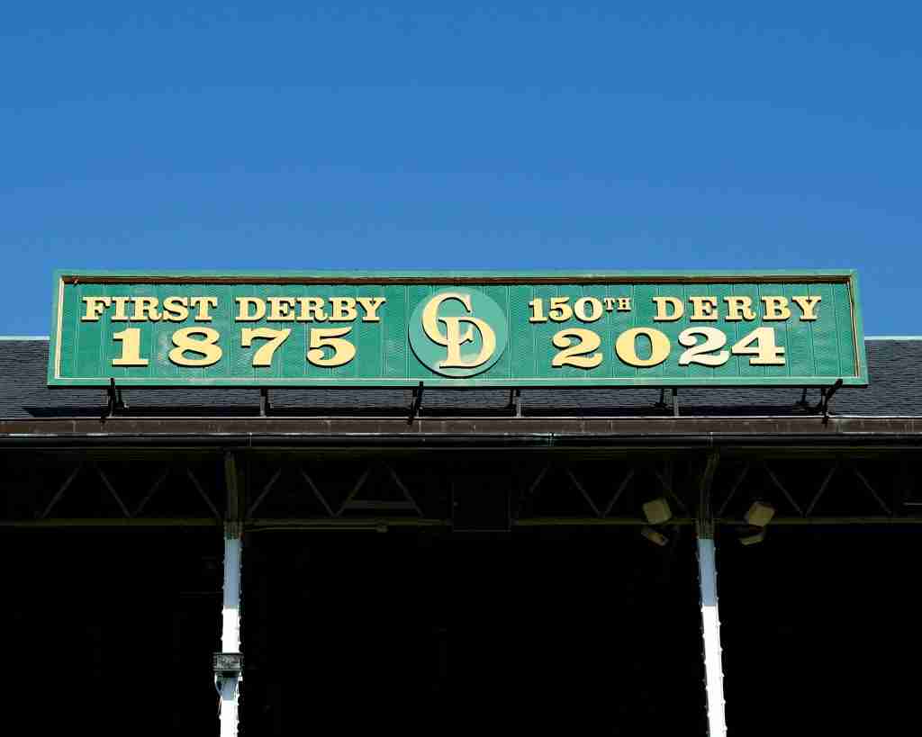 Kentucky Derby Sign Change- Churchill Downs - 03-19-2024 - 09 - The ...